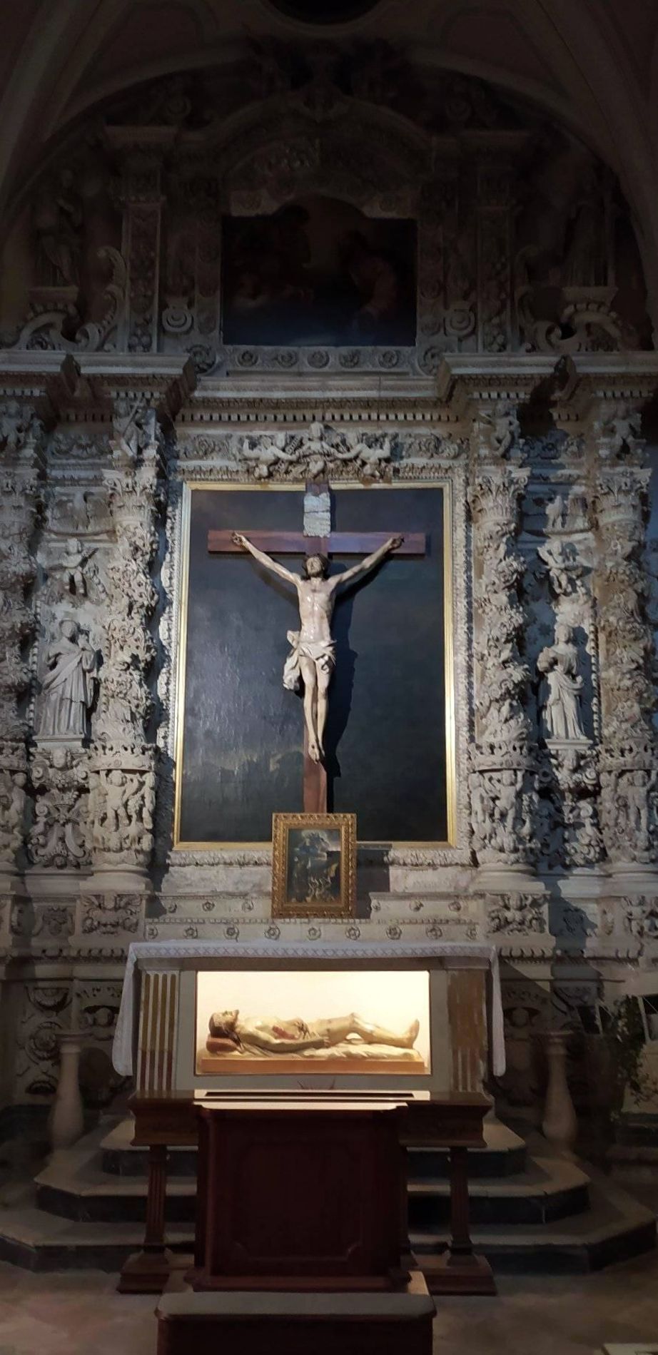 Visitando la Cattedrale di Molfetta: la magnifica cappella del ...